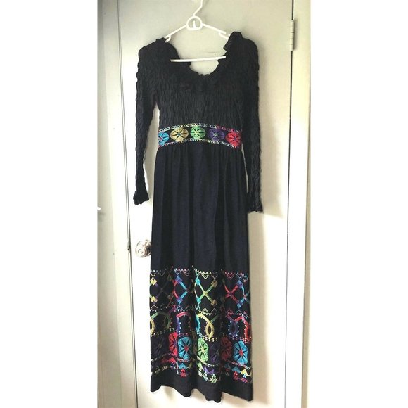 SANDine Originals | Dresses | Vintage Sandine Originals Embroidered ...